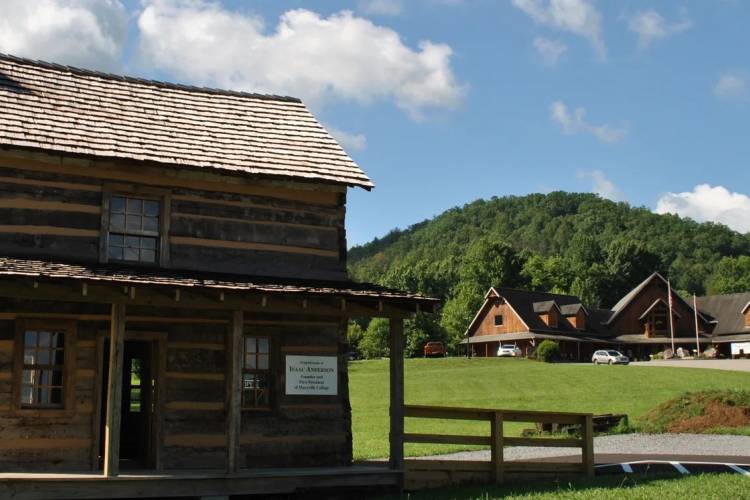 Plan a Visit to the Great Smoky Mountains Heritage Center | Venture ...